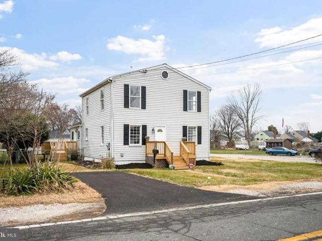 511 Riverside Dr, Baltimore, MD 21221