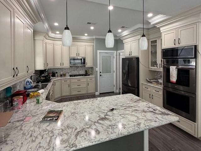 511 W 6th St, Palmyra, NJ 08065