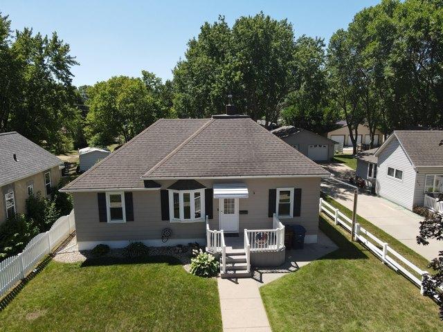 511 W 10th Ave, Mitchell, SD 57301