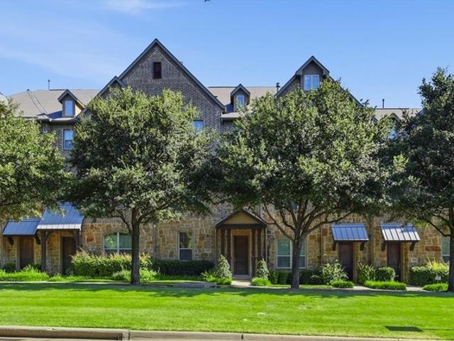 511 W Royal Ln, Irving, TX 75039