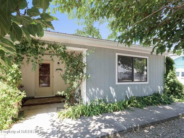 511 Western Cir, Aztec, NM 87410