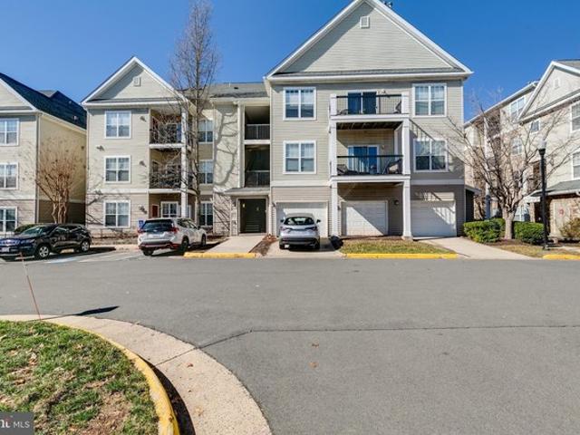 5124 Brittney Elyse Cir Unit C, Centreville, VA 20120