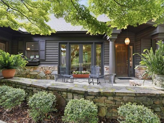 5124 Club Ridge Dr W, Vestavia Hills, AL 35242