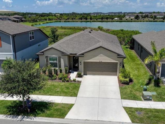 5124 Fallen Leaf Dr, Riverview, FL 33578