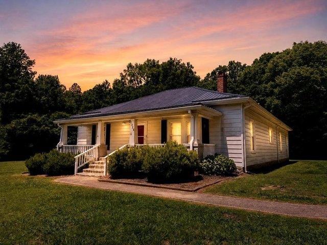 5124 Huell Matthews Hwy, South Boston, VA 24592