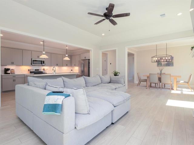5124 Simms Ridge