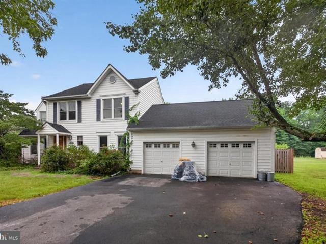 5125 Marx Dr, West River, MD 20778