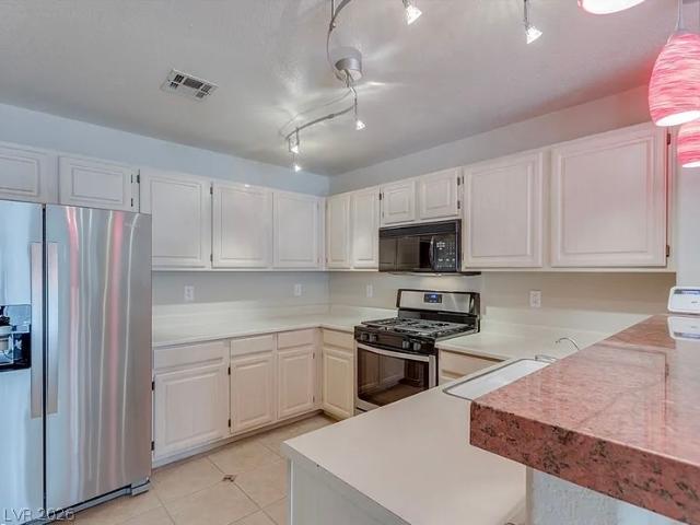 5125 W Reno Avenue 1055