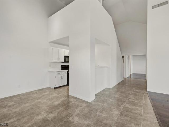 5125 W Reno Avenue 2010