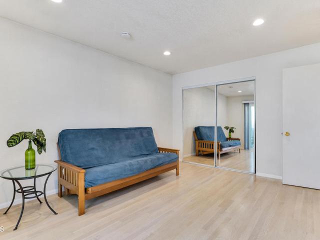 5125 W Wooley Rd, Unit 5, Oxnard, CA 93035 | MLS #V1 36999VC