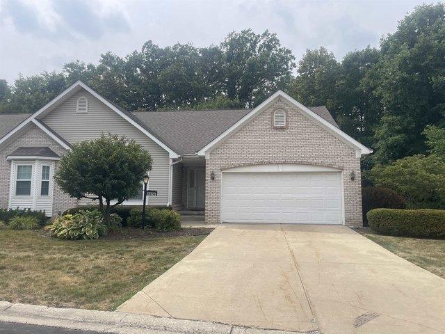 5126 Sandalwood Cir, Grand Blanc, MI 48439