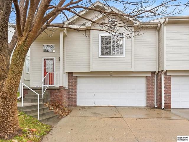 5127 N 144th Ct, Omaha, NE 68116