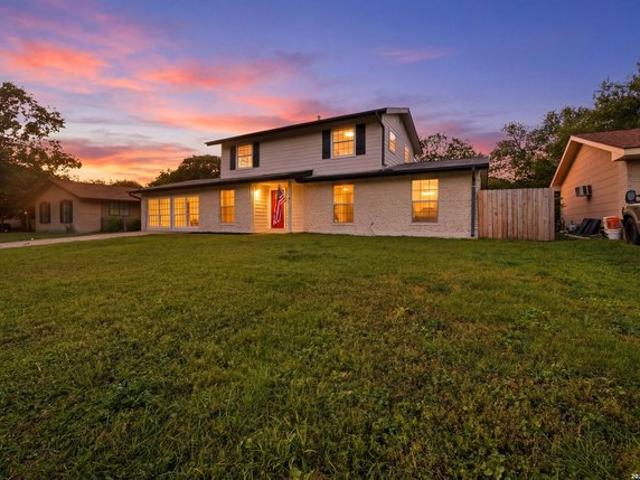 5127 Crusade Dr, San Antonio, TX 78218