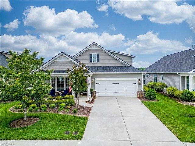 5127 Garnet Hill Dr, Clemmons, NC 27012