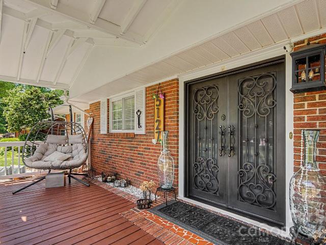 5127 Hoover Drive