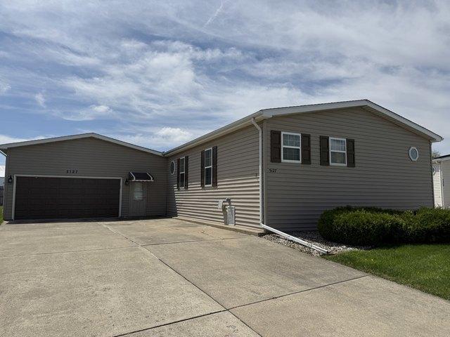 5127 Lucille Dr, Monee, IL 60449