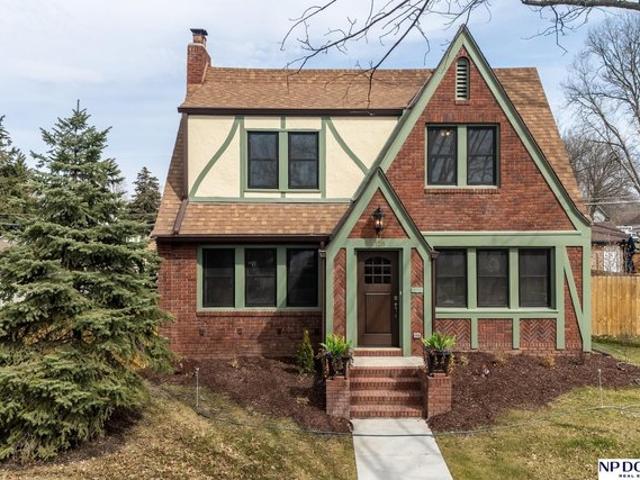 5128 Leighton Ave, Lincoln, NE 68504