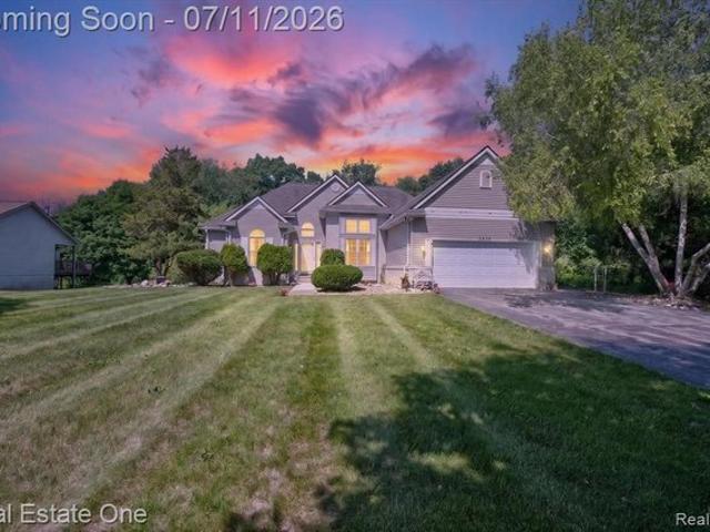 5128 Queensway, Marion Township, MI 48843