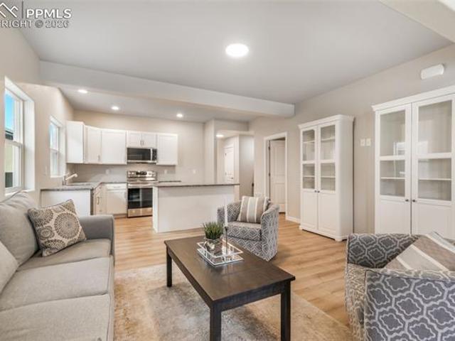 5129 Palomino Ranch Point