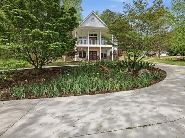 5129 Silver Ln, Apison, TN 37302