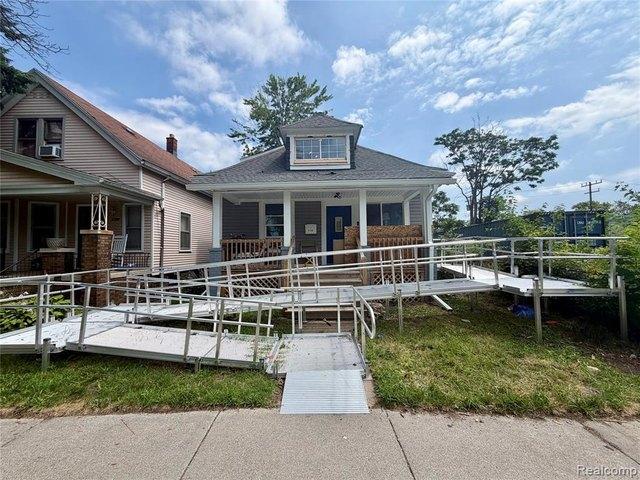 5120 Belvidere St, Detroit, MI 48213