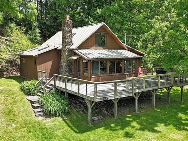 5120 Peas Eddy Rd, Hancock, NY 13783