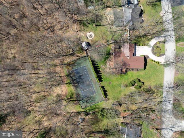 5120 White Oak Drive