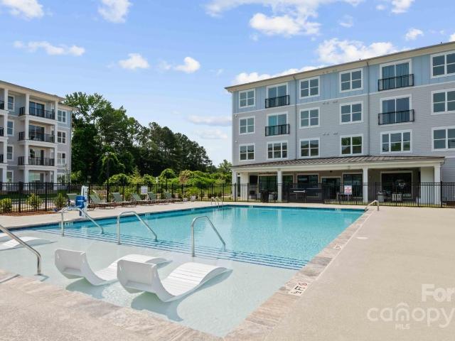 5120 77 Center Dr, Unit 1A 2, Charlotte, NC 28217 | MLS #4334