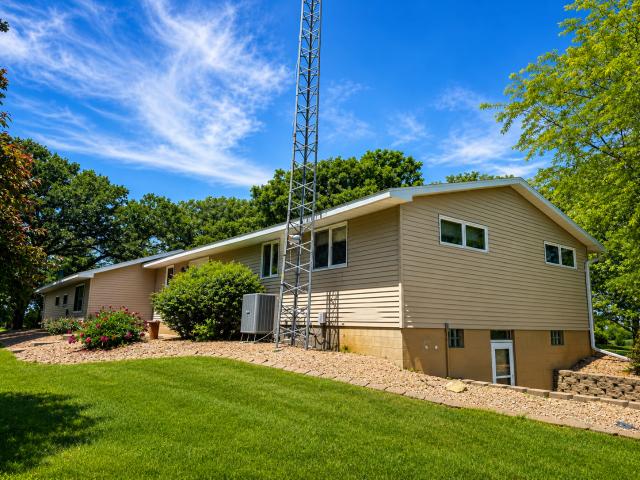 5121 Highway 30 E