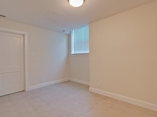 5121 S. Kenwood, LLC 2 Bedroom Apartment for Rent at 5121 S Kenwood Ave, Chicago, IL 60615 Hyde Park