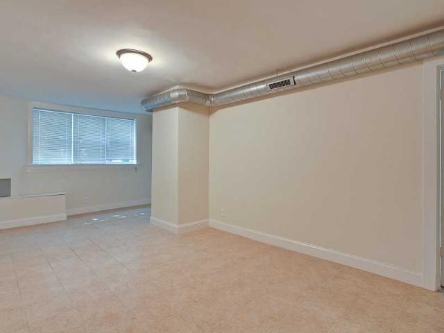 5121 S. Kenwood, LLC 5 Bedroom Apartment for Rent at 5121 S Kenwood Ave, Chicago, IL 60615 Hyde Park