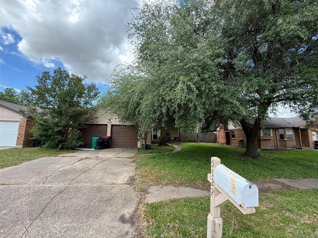 5122 Pepper Mill St, Baytown, TX 77521