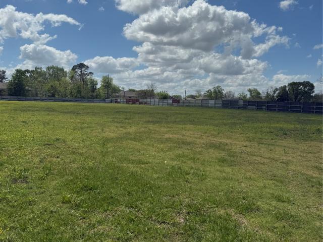 5122 S Acres Dr, Houston, TX 77048 | MLS #61162 | Compass