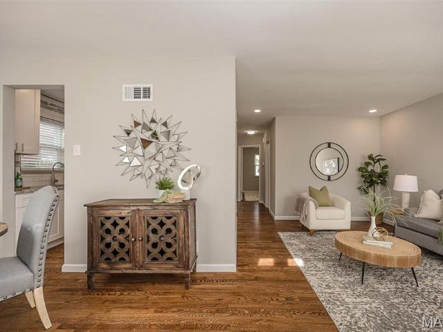 5123 Exeter Ave, St. Louis, MO 63119 | MLS #26018 | Compass