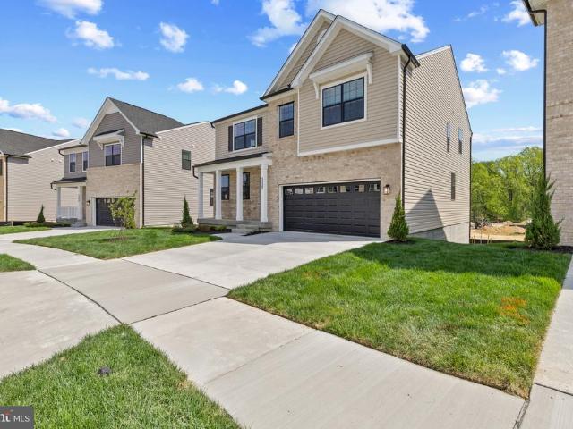 5123 Glistening Pond Way