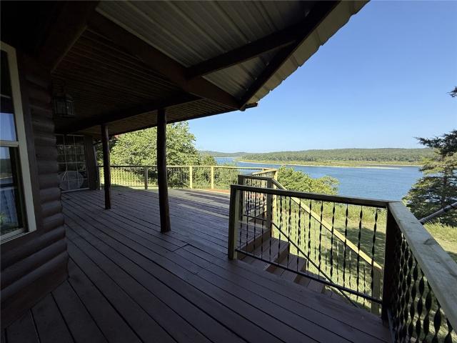 5123 Persimmon Point