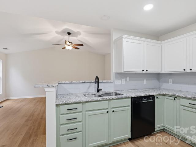 5123 Sunburst Lane