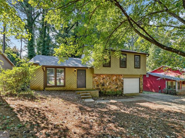 5123 S Woodbridge Trail, Stone Mountain, GA 30088 | MLS #10609