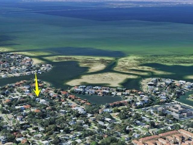 5123 W Neptune Way, Tampa, FL 33609