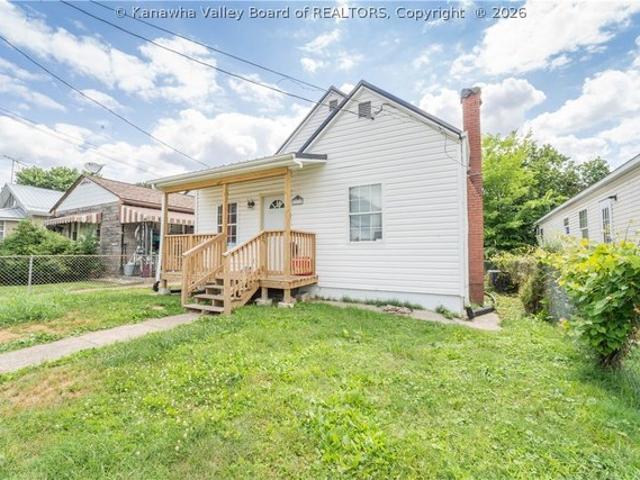 512 19th St, Dunbar, WV 25064