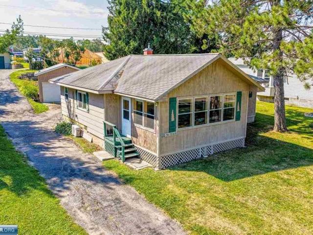 512 2nd St N, Tower, MN 55790