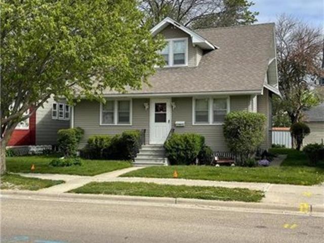 512 9th Ave SW, Austin, MN 55912