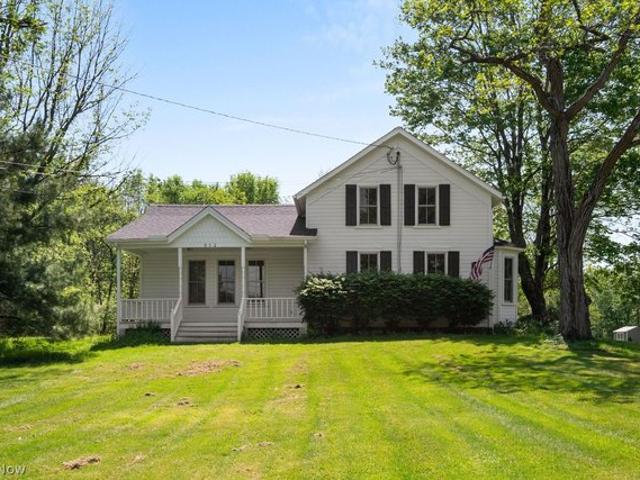 512 Crackel Rd, Aurora, OH 44202