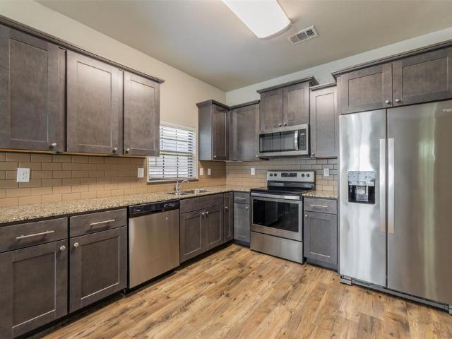 512 Akard Street E # 200