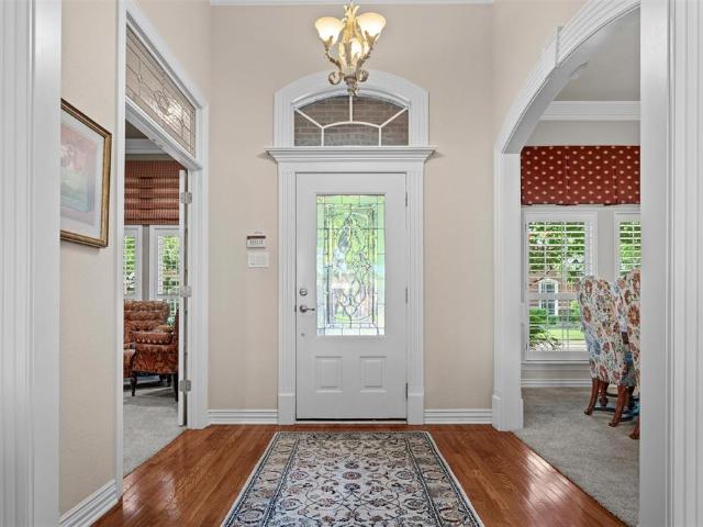 512 Ashmede Court