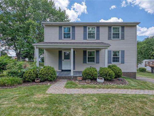 512 Aten Rd, Coraopolis, PA 15108