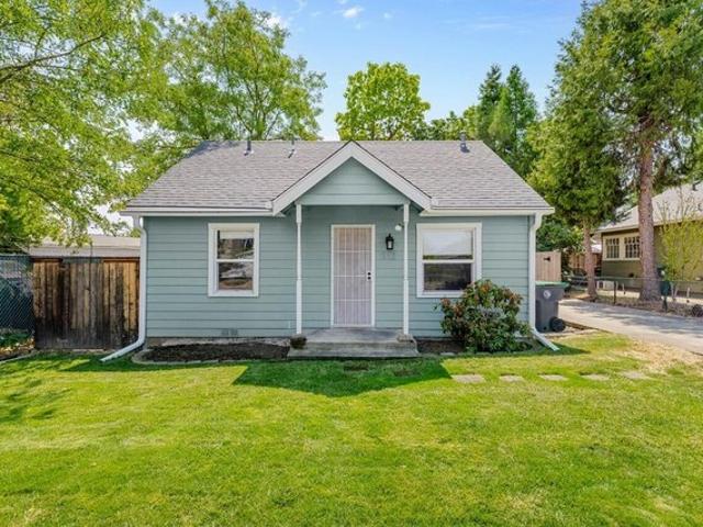 512 Austin St, Medford, OR 97501