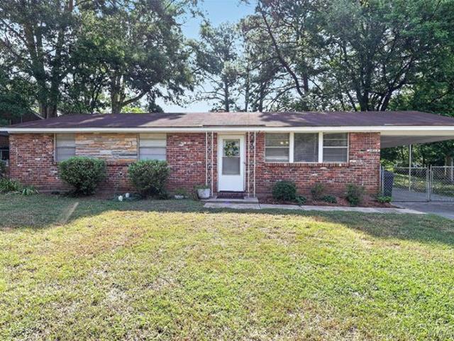 512 Boxwood Rd, Prattville, AL 36067