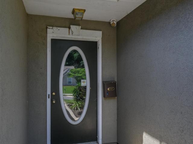 512 Baronne Street