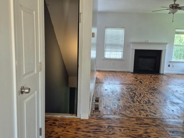 512 Bishop Court